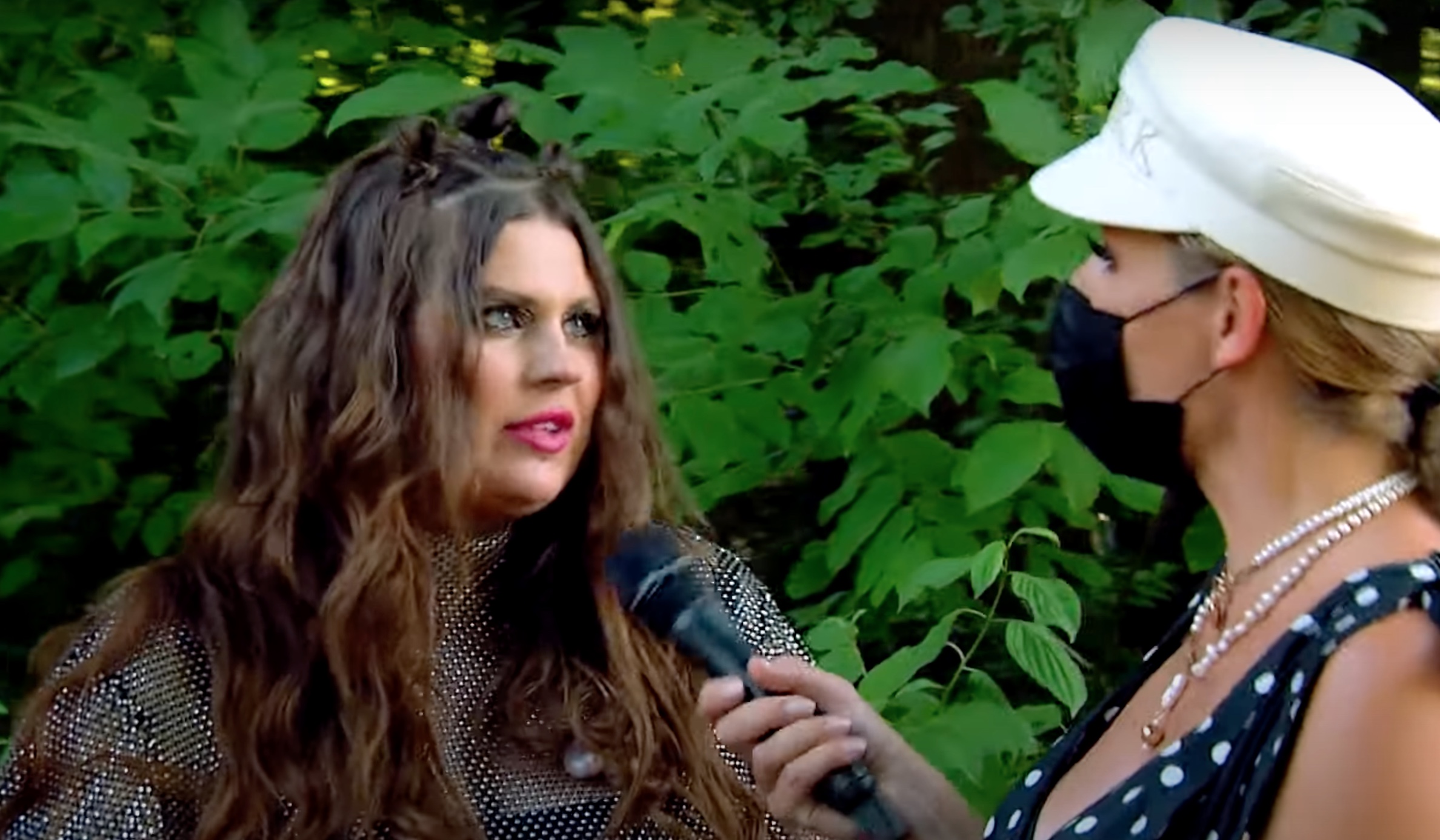 Atlas Weekend: Солистка KAZKA Зарецкая сделала признание вслед за Melovin