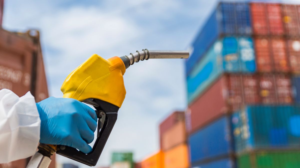 Купить топливо в Украине на АЗС подешевели бензин и дизель автогаз не изменился в цене